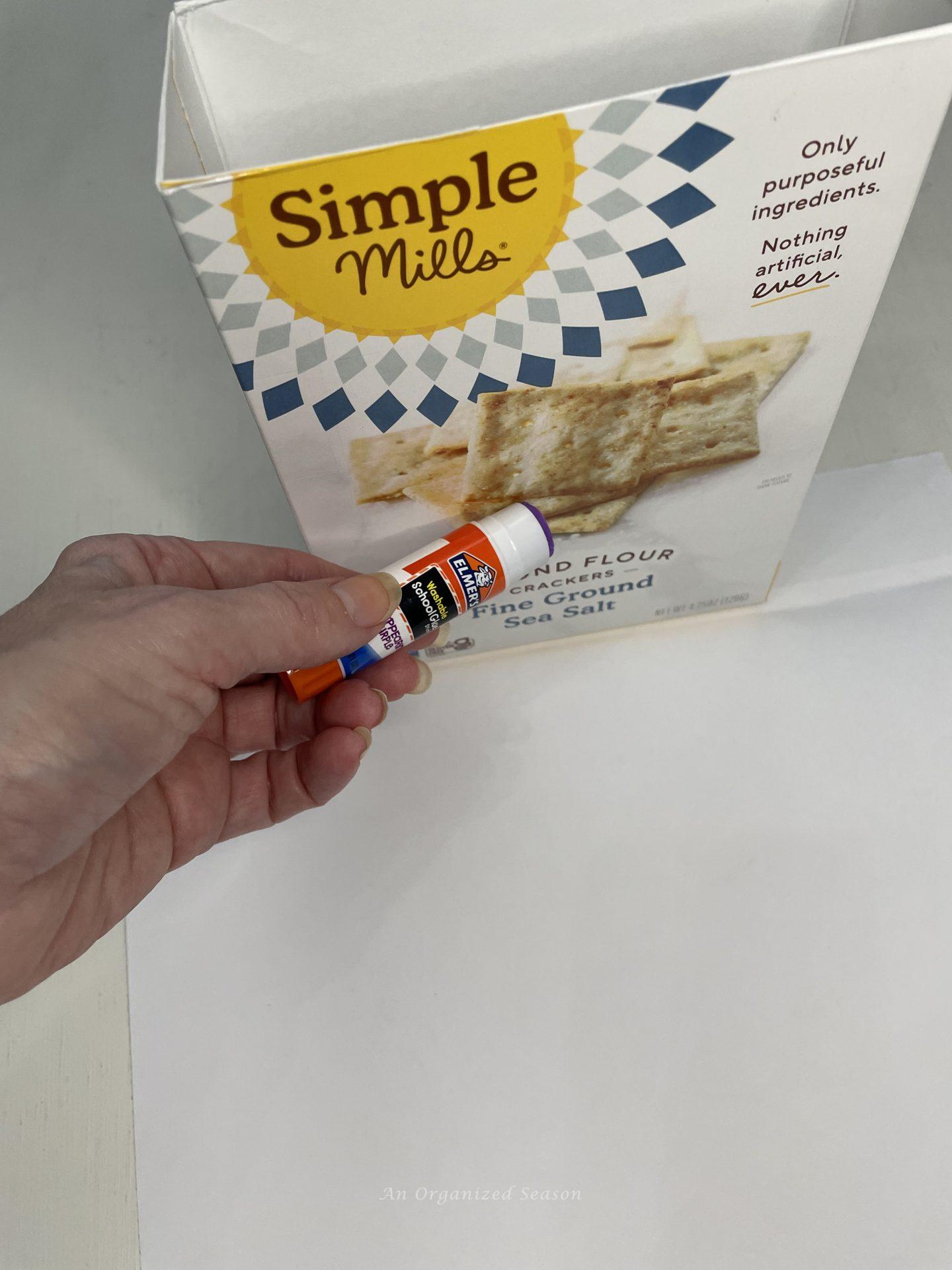 Make a Lint Bin for Your Laundry Room - An Organized Season