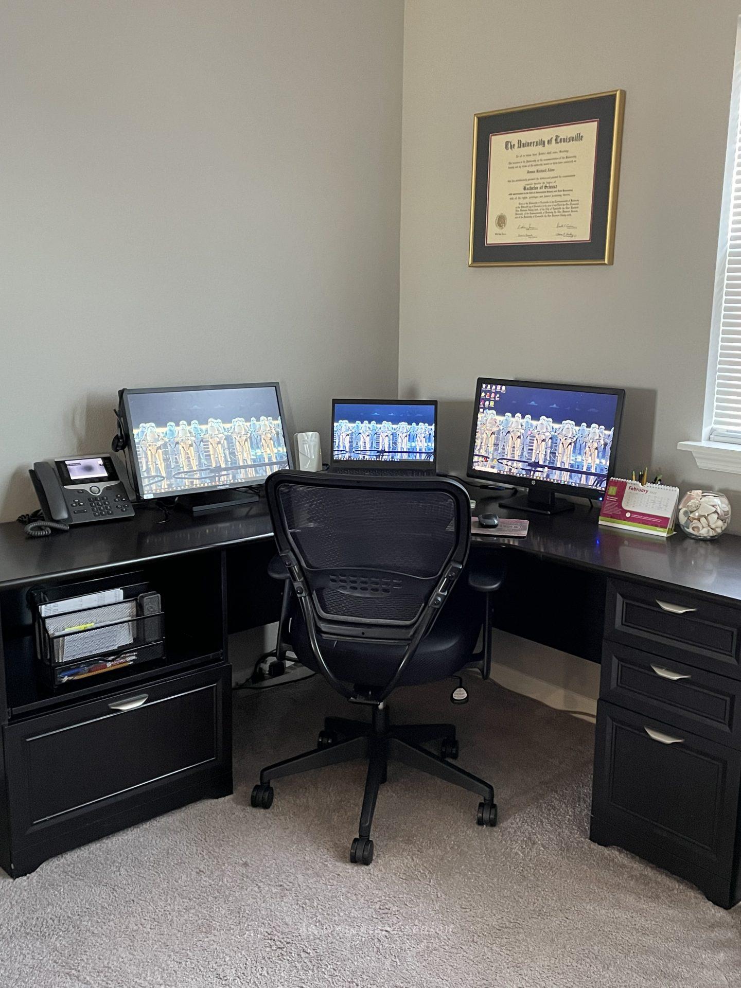 Great Ideas to Organize a Desk - An Organized Season