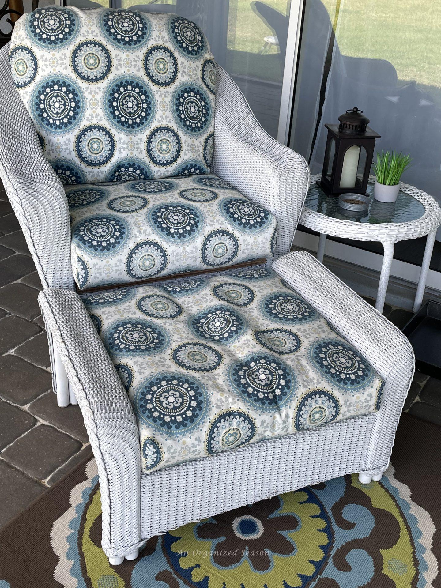 15 Items You Need to Create a Relaxing Porch - An Organized Season
