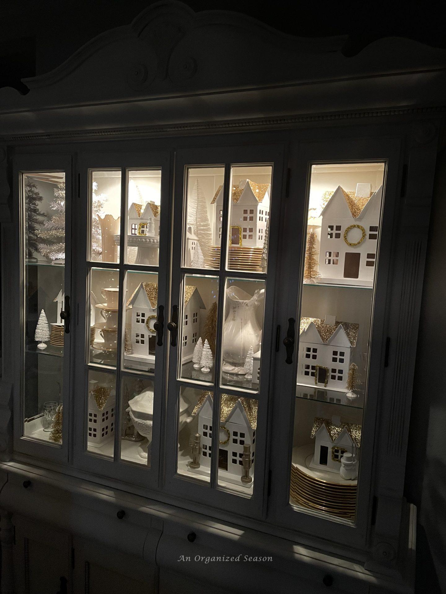 A Nighttime Christmas Home Tour - An Organized Season
