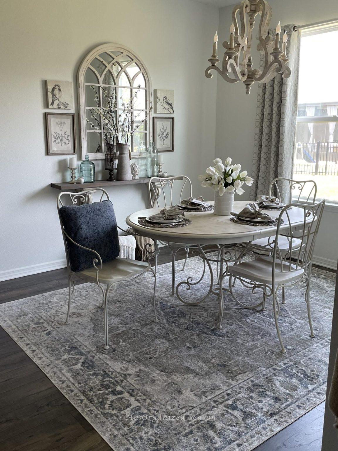 Choose the Right Size Rug Under a Dining Table - An Organized Season