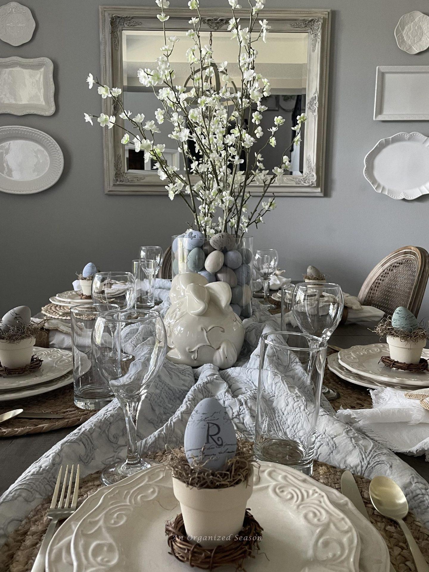 3 Super Easy DIYS to Decorate An Easter Table - An Organized Season