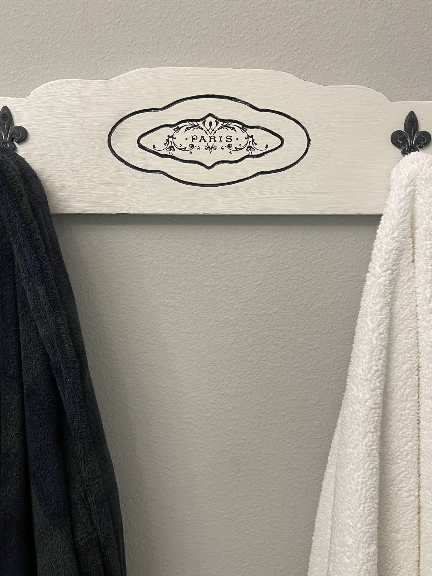 DIY Scrap Wood Project to Make a Towel Rack - An Organized Season