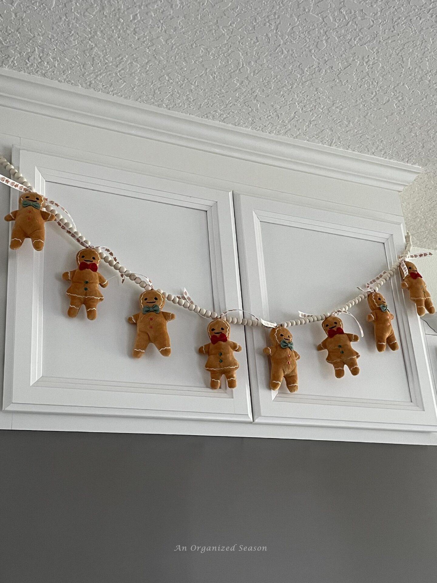 Best Gingerbread Decor Ideas For a Festive Christmas Kitchen - An ...