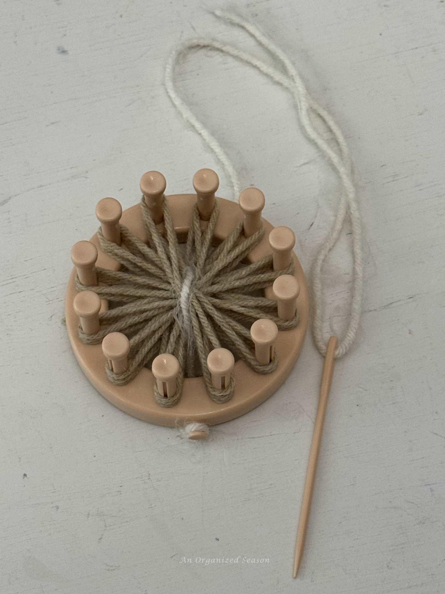 Create Beautiful Yarn Flowers to Decorate With - An Organized Season