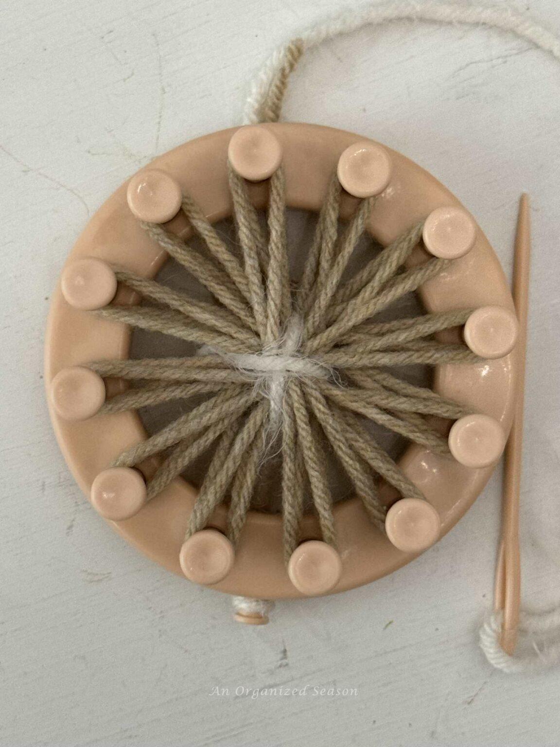 Create Beautiful Yarn Flowers to Decorate With - An Organized Season