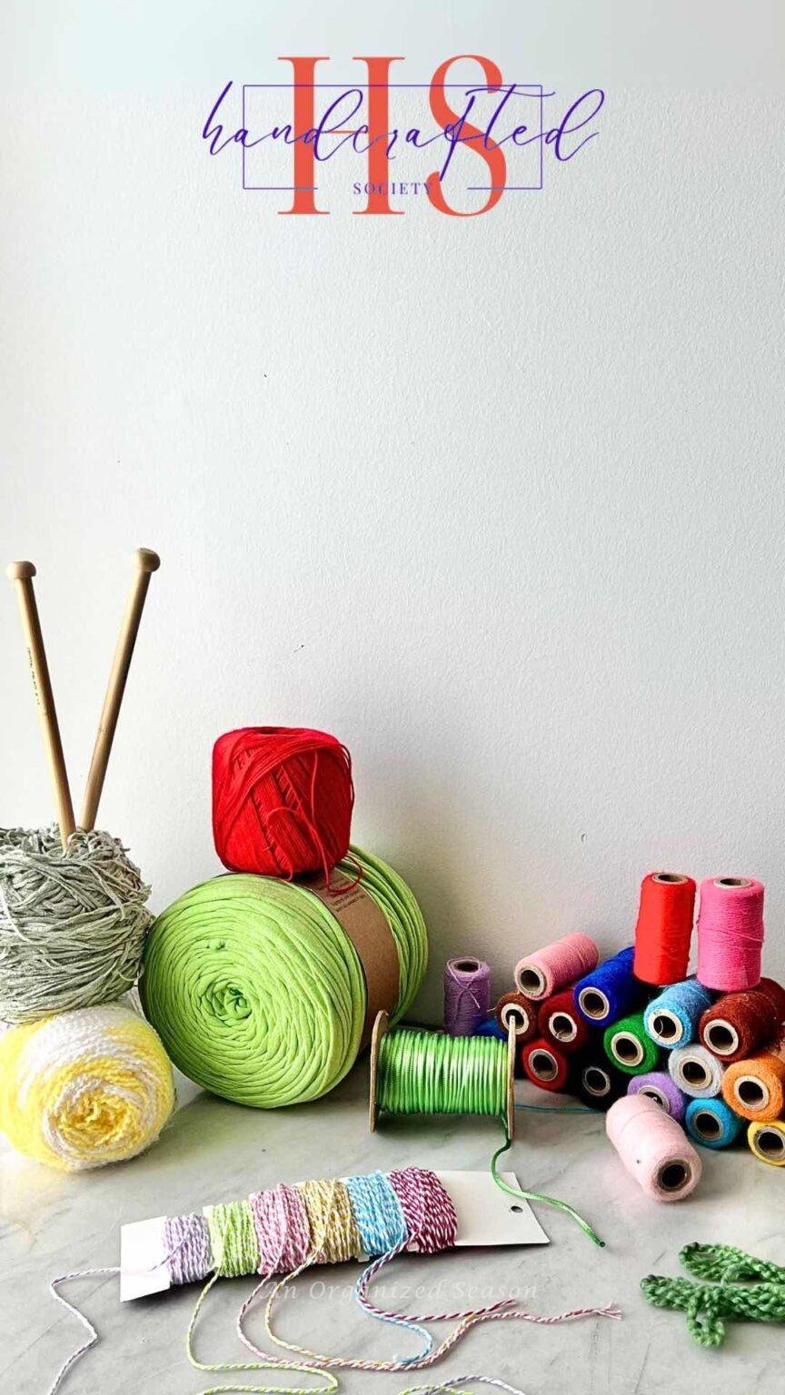 Create Beautiful Yarn Flowers to Decorate With - An Organized Season