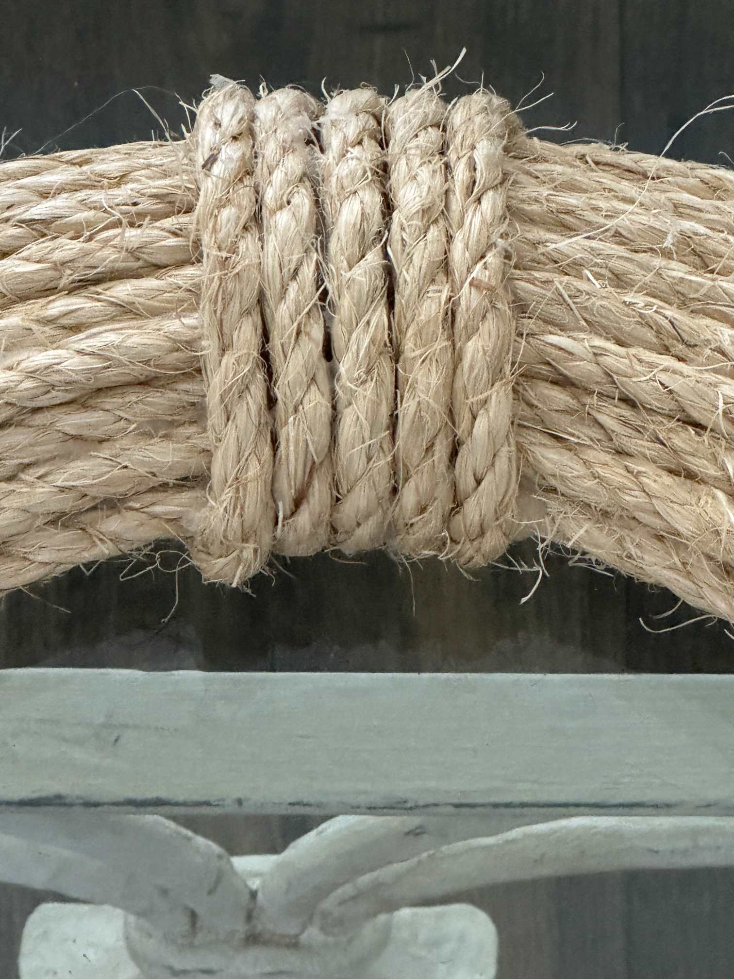 Simple DIY Rope Wreath With a Nautical Vibe - An Organized Season