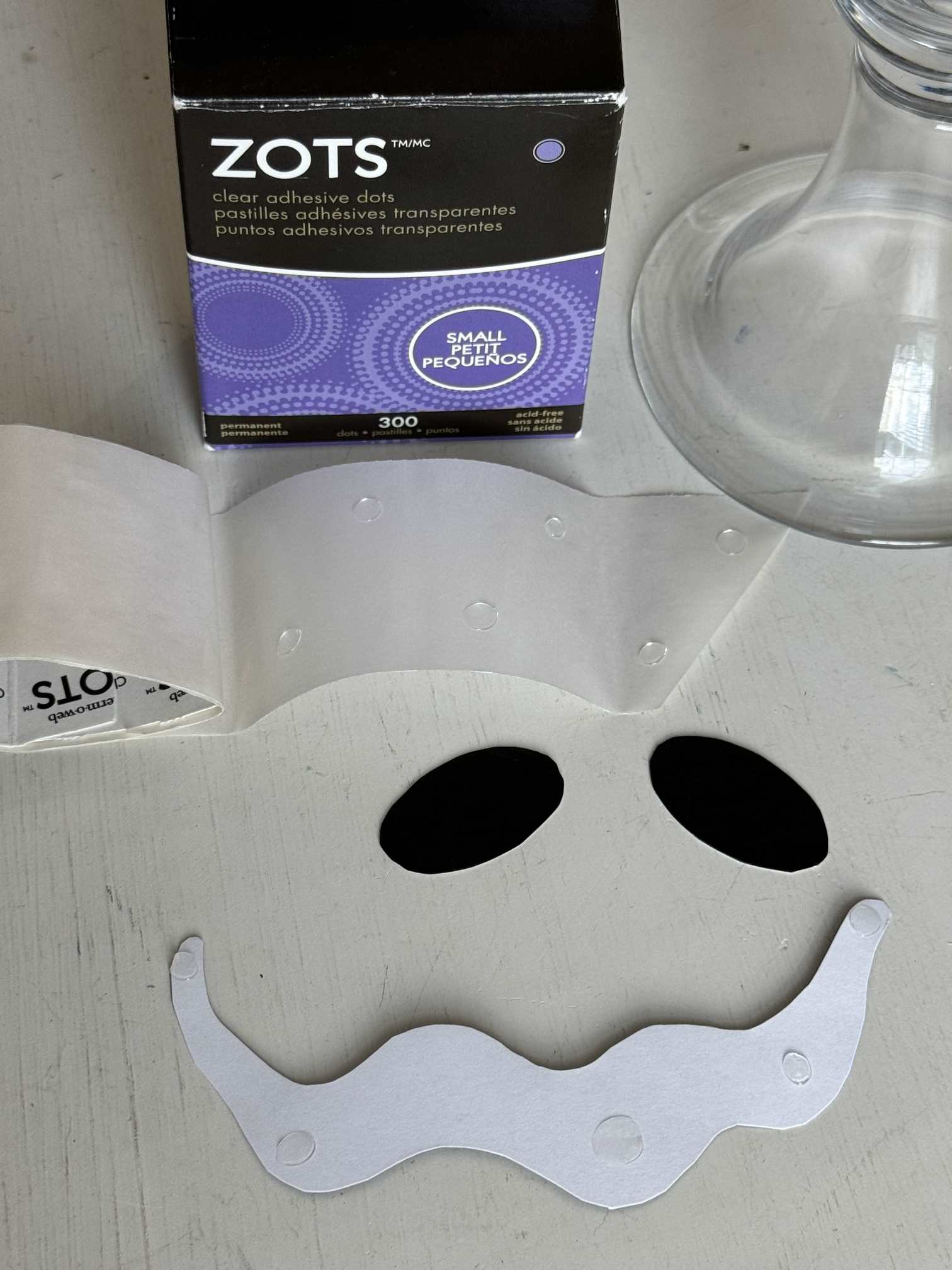 Simple DIY Halloween Ghost Apothecary Jars - An Organized Season