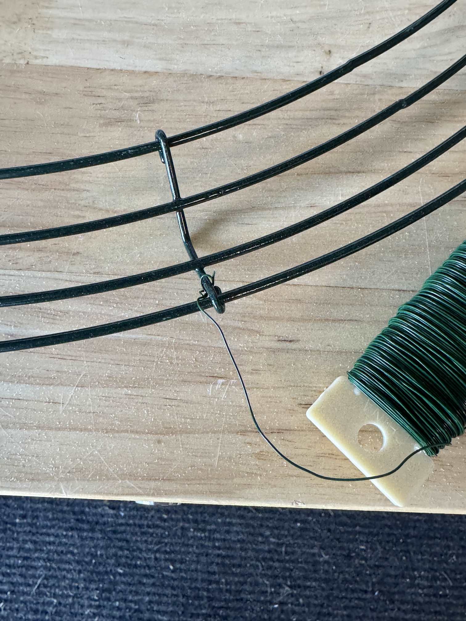 How to Make a Foraged Spanish Moss Wreath - An Organized Season