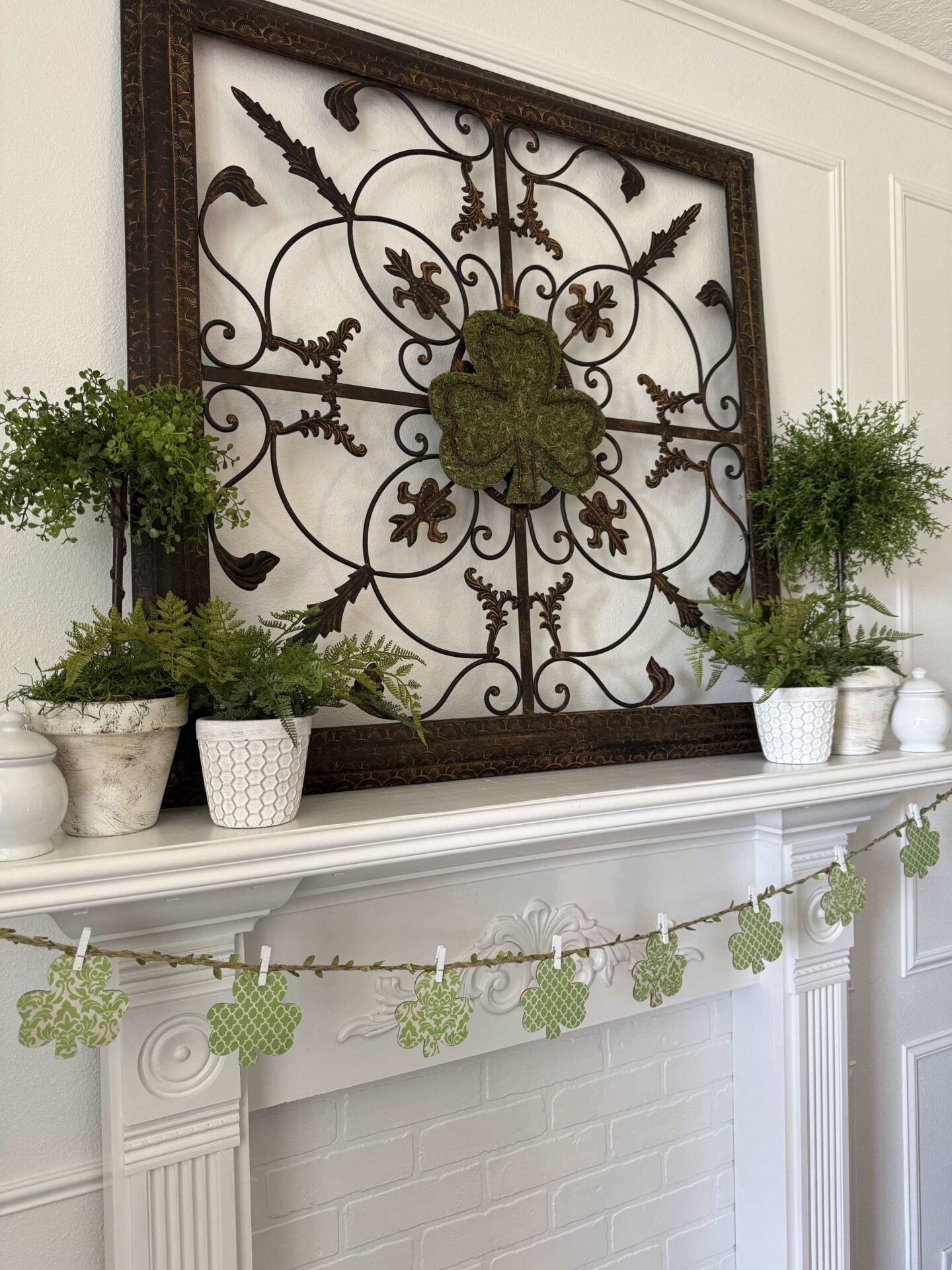 Quick and Easy Dollar Tree Shamrock Garland DIY - An Organized Season
