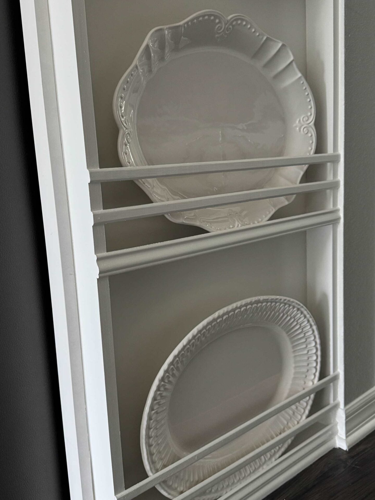 How to Make a DIY Plate Rack For a Kitchen - An Organized Season