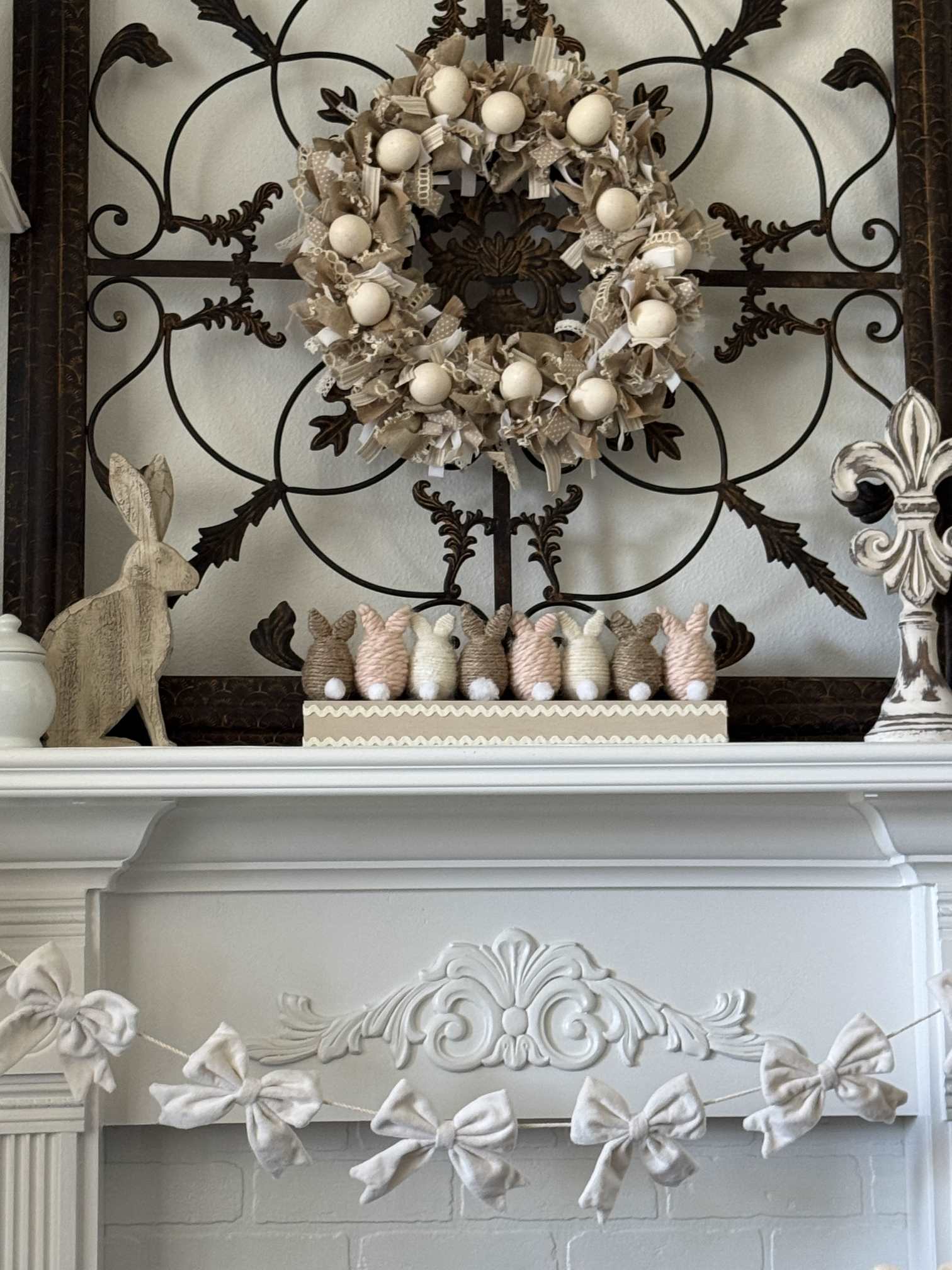Easy Last Minute Easter Table Decor Ideas You'll Love - An Organized Season